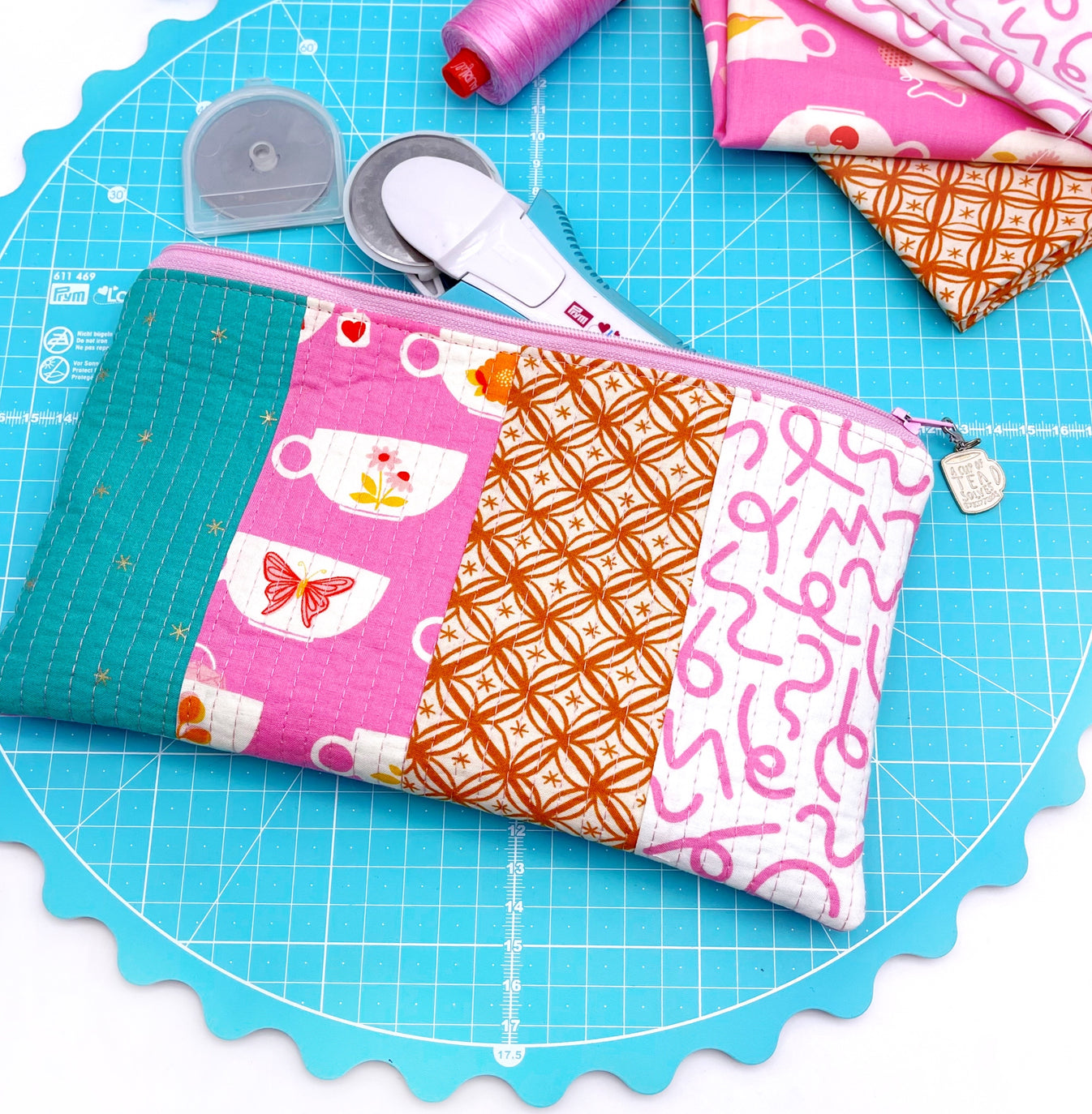 Rotary Cutter Case PDF Digital Pattern – Sarah Ashford Studio